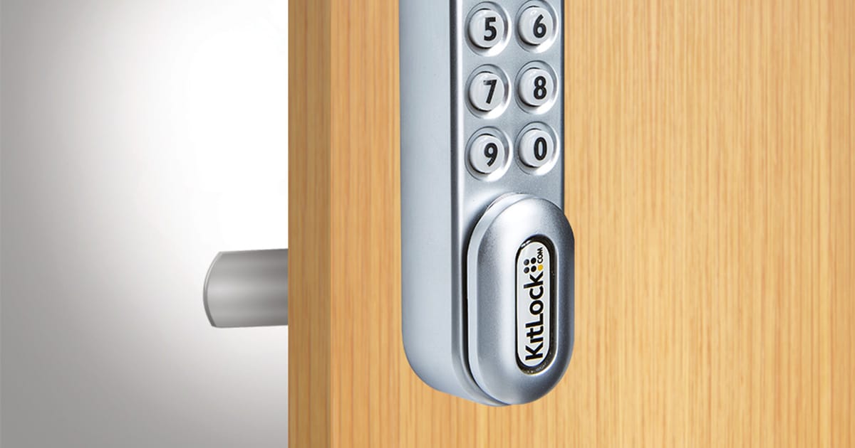 Child Safety Locks for Doors: Guide for Parents | Child Safe